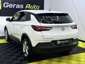 White Opel Grandland 2020 in Vilnius, with an engine capacity of 1.20 L and mileage of 98 thousand km for 11450 €, photo 7 on AUTOMOTO.COM.LV