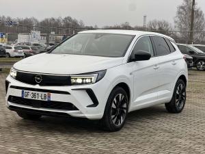 Balts Opel Grandland 2022 Marijampole, ar dzinēja tilpumu 1.50 L un nobraukumu 178 tūkst. km par 15972 €, foto  vietnē AUTOMOTO.COM.LV