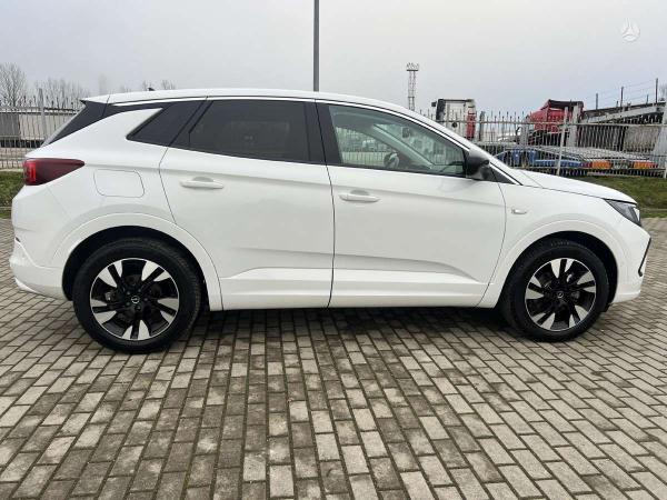 Balts Opel Grandland 2022 Marijampole, ar dzinēja tilpumu 1.50 L un nobraukumu 178 tūkst. km par 15972 €, foto 5 vietnē AUTOMOTO.COM.LV