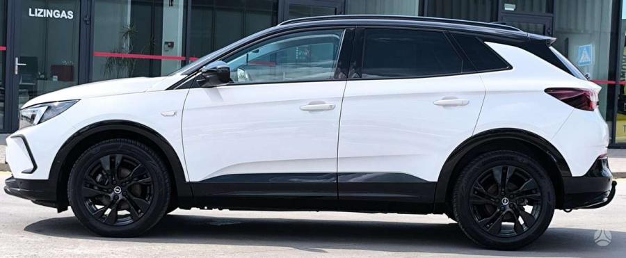 Balts Opel Grandland 2022 Šauļi, ar dzinēja tilpumu 1.50 L un nobraukumu 241 tūkst. km par 15950 €, foto 8 vietnē AUTOMOTO.COM.LV