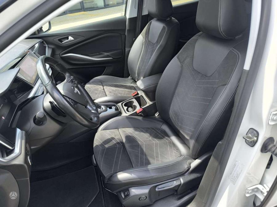 Balts Opel Grandland 2022 Šauļi, ar dzinēja tilpumu 1.50 L un nobraukumu 241 tūkst. km par 15950 €, foto 13 vietnē AUTOMOTO.COM.LV
