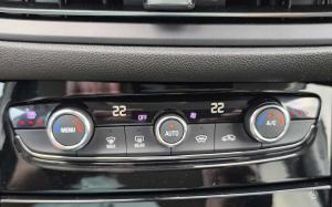 Balts Opel Grandland 2022 Šauļi, ar dzinēja tilpumu 1.50 L un nobraukumu 241 tūkst. km par 15950 €, foto 22 vietnē AUTOMOTO.COM.LV