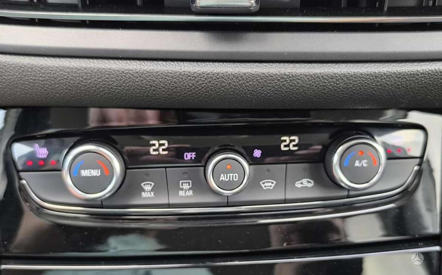 Balts Opel Grandland 2022 Šauļi, ar dzinēja tilpumu 1.50 L un nobraukumu 241 tūkst. km par 15950 €, foto 22 vietnē AUTOMOTO.COM.LV