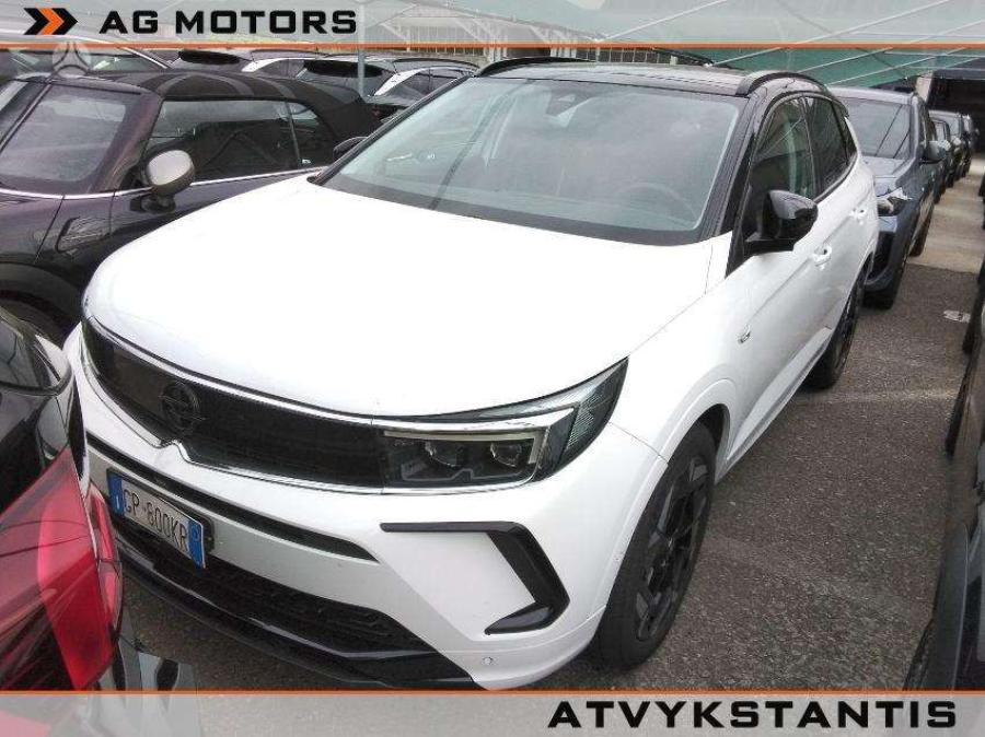 White Opel Grandland 2023 in Vilnius, with an engine capacity of 1.60 L and mileage of 92 thousand km for 21750 €, photo 3 on AUTOMOTO.COM.LV