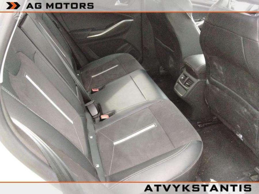 White Opel Grandland 2023 in Vilnius, with an engine capacity of 1.60 L and mileage of 92 thousand km for 21750 €, photo 8 on AUTOMOTO.COM.LV