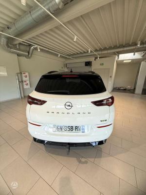 Balts Opel Grandland 2023 Šauļi, ar dzinēja tilpumu 1.60 L un nobraukumu 99 tūkst. km par 21500 €, foto 7 vietnē AUTOMOTO.COM.LV