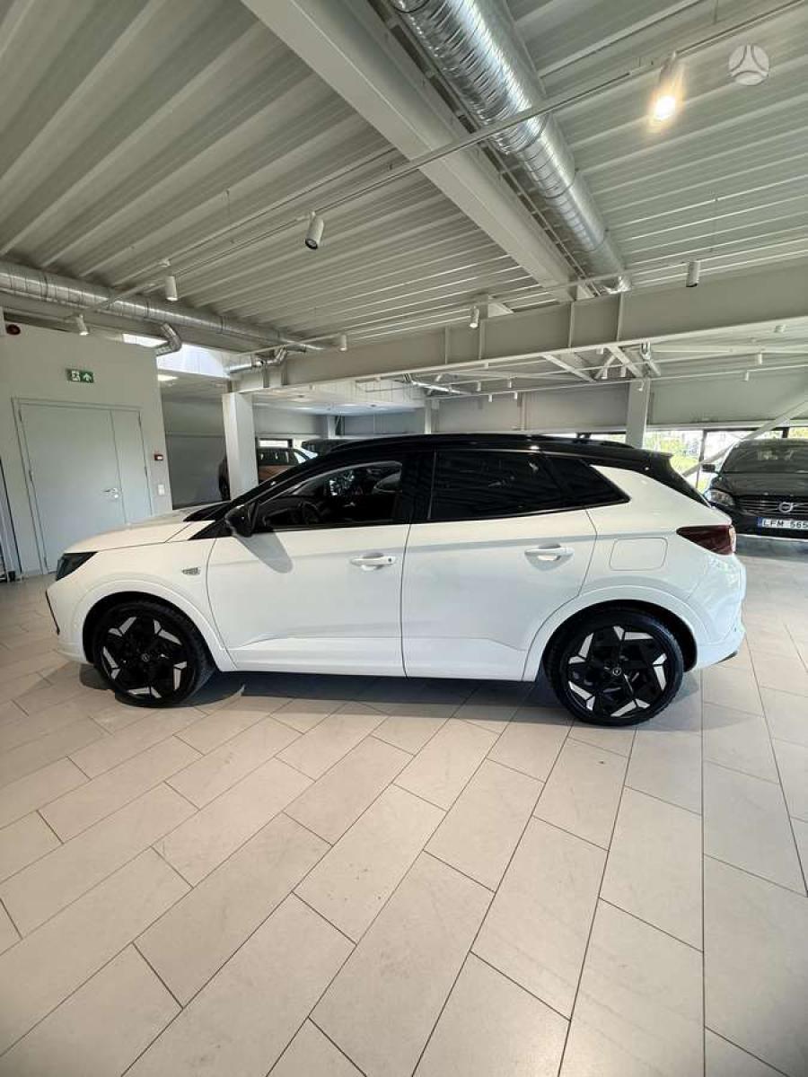 Balts Opel Grandland 2023 Šauļi, ar dzinēja tilpumu 1.60 L un nobraukumu 99 tūkst. km par 21500 €, foto 9 vietnē AUTOMOTO.COM.LV