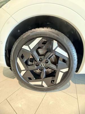 Balts Opel Grandland 2023 Šauļi, ar dzinēja tilpumu 1.60 L un nobraukumu 99 tūkst. km par 21500 €, foto 10 vietnē AUTOMOTO.COM.LV