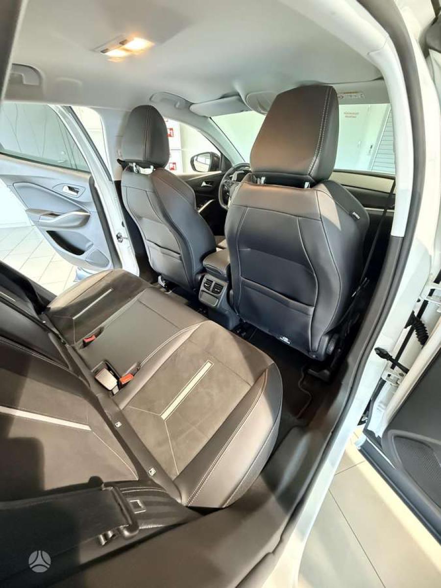 Balts Opel Grandland 2023 Šauļi, ar dzinēja tilpumu 1.60 L un nobraukumu 99 tūkst. km par 21500 €, foto 16 vietnē AUTOMOTO.COM.LV