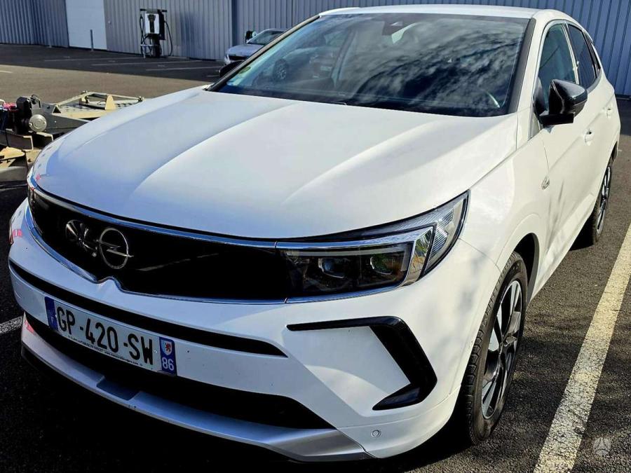 Balts Opel Grandland 2023 Klaipėda, ar dzinēja tilpumu 1.50 L un nobraukumu 154 tūkst. km par 13800 €, foto 1 vietnē AUTOMOTO.COM.LV