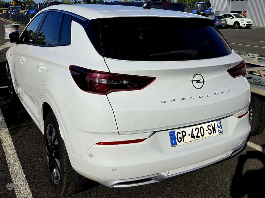 Balts Opel Grandland 2023 Klaipėda, ar dzinēja tilpumu 1.50 L un nobraukumu 154 tūkst. km par 13800 €, foto 8 vietnē AUTOMOTO.COM.LV