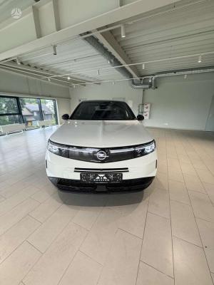 Balts Opel Grandland 2026 Šauļi, ar dzinēja tilpumu 1.20 L un nobraukumu 0 tūkst. km par 33950 €, foto 3 vietnē AUTOMOTO.COM.LV