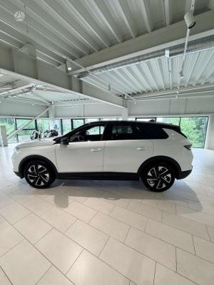 Balts Opel Grandland 2026 Šauļi, ar dzinēja tilpumu 1.20 L un nobraukumu 0 tūkst. km par 33950 €, foto 9 vietnē AUTOMOTO.COM.LV