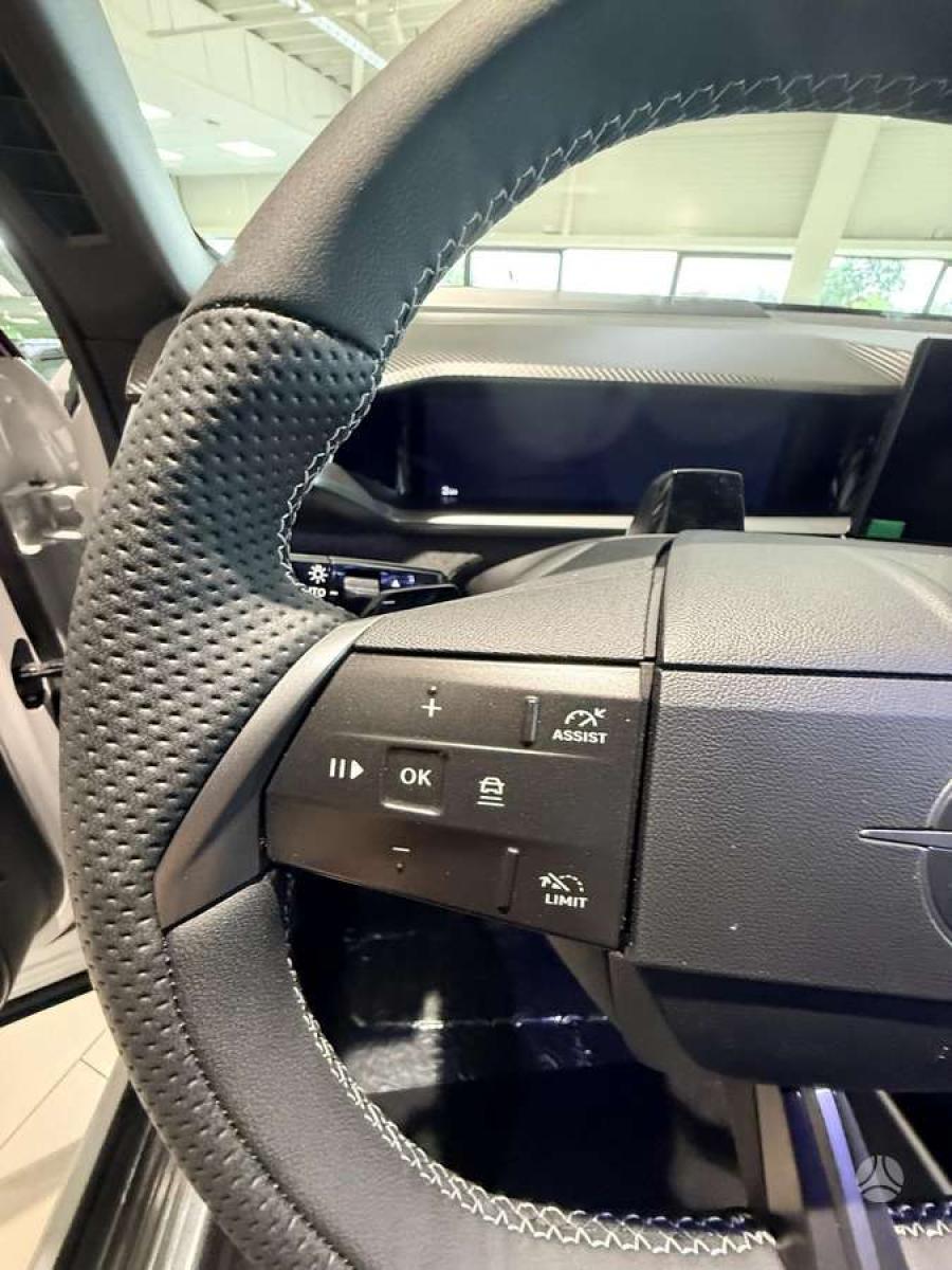 Balts Opel Grandland 2026 Šauļi, ar dzinēja tilpumu 1.20 L un nobraukumu 0 tūkst. km par 33950 €, foto 11 vietnē AUTOMOTO.COM.LV