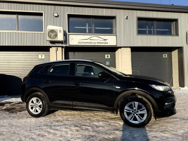 Melns Opel Grandland X 2017 Šauļi, ar dzinēja tilpumu 1.20 L un nobraukumu 186 tūkst. km par 6800 €, foto 10 vietnē AUTOMOTO.COM.LV