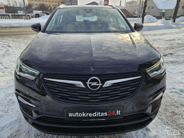 Black Opel Grandland X 2017 in Siauliai, with an engine capacity of 1.20 L and mileage of 186 thousand km for 7950 €, photo 2 on AUTOMOTO.COM.LV
