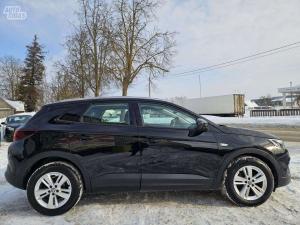 Black Opel Grandland X 2017 in Siauliai, with an engine capacity of 1.20 L and mileage of 186 thousand km for 7950 €, photo 9 on AUTOMOTO.COM.LV