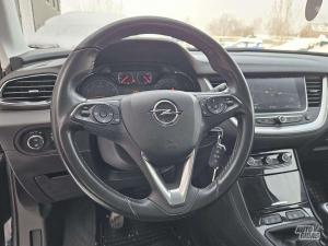 Black Opel Grandland X 2017 in Siauliai, with an engine capacity of 1.20 L and mileage of 186 thousand km for 7950 €, photo 19 on AUTOMOTO.COM.LV