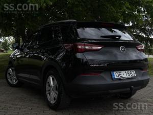 Melns Opel Grandland X 2017 Tukums, ar dzinēja tilpumu 1.60 L un nobraukumu 242 tūkst. km par 11300 €, foto 7 vietnē AUTOMOTO.COM.LV