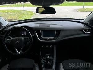 Melns Opel Grandland X 2017 Tukums, ar dzinēja tilpumu 1.60 L un nobraukumu 242 tūkst. km par 11300 €, foto 9 vietnē AUTOMOTO.COM.LV