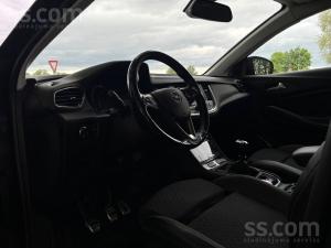 Melns Opel Grandland X 2017 Tukums, ar dzinēja tilpumu 1.60 L un nobraukumu 242 tūkst. km par 11300 €, foto 11 vietnē AUTOMOTO.COM.LV