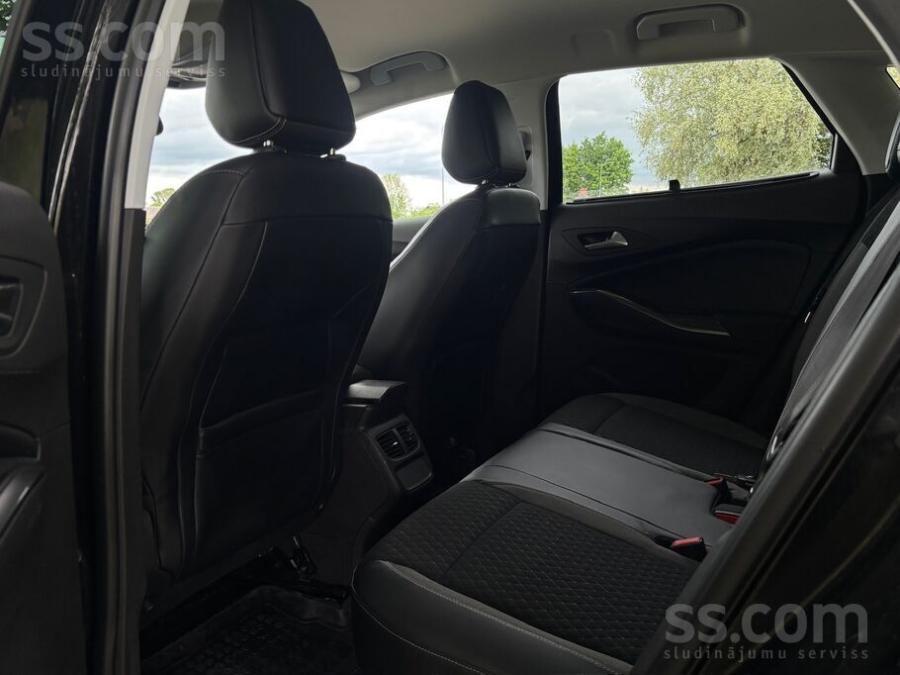 Melns Opel Grandland X 2017 Tukums, ar dzinēja tilpumu 1.60 L un nobraukumu 242 tūkst. km par 11300 €, foto 13 vietnē AUTOMOTO.COM.LV