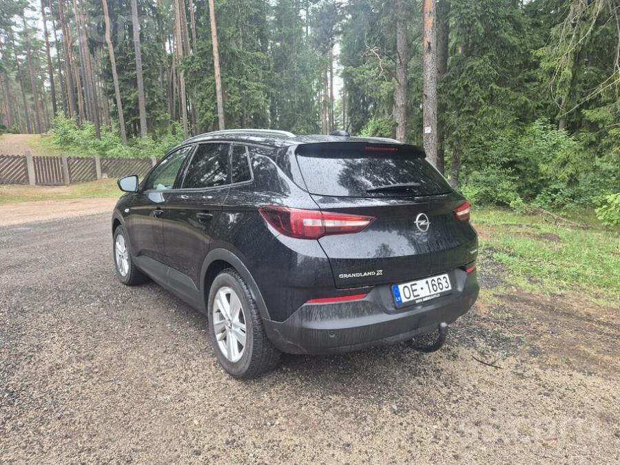 Melns Opel Grandland X 2017 Tukums, ar dzinēja tilpumu 1.60 L un nobraukumu 255 tūkst. km par 8500 €, foto 1 vietnē AUTOMOTO.COM.LV