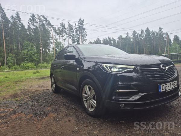Melns Opel Grandland X 2017 Tukums, ar dzinēja tilpumu 1.60 L un nobraukumu 255 tūkst. km par 8500 €, foto 2 vietnē AUTOMOTO.COM.LV