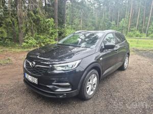 Melns Opel Grandland X 2017 Tukums, ar dzinēja tilpumu 1.60 L un nobraukumu 255 tūkst. km par 8500 €, foto 4 vietnē AUTOMOTO.COM.LV