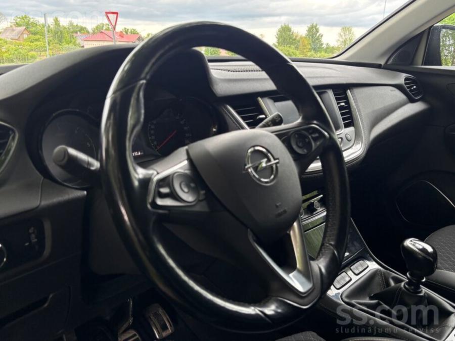 Melns Opel Grandland X 2017 Tukums, ar dzinēja tilpumu 1.60 L un nobraukumu 255 tūkst. km par 8500 €, foto 7 vietnē AUTOMOTO.COM.LV