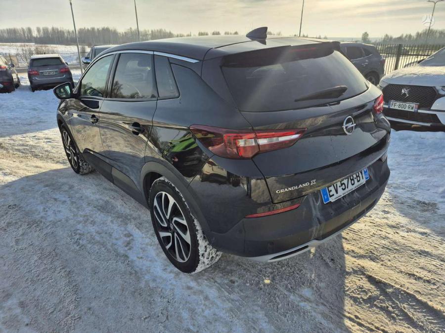Melns Opel Grandland X 2018 Tauragė, ar dzinēja tilpumu 1.20 L un nobraukumu 118 tūkst. km par 9300 €, foto 7 vietnē AUTOMOTO.COM.LV