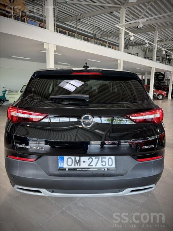 Melns Opel Grandland X 2018 Dobele, ar dzinēja tilpumu 1.20 L un nobraukumu 177 tūkst. km par 12750 €, foto 4 vietnē AUTOMOTO.COM.LV