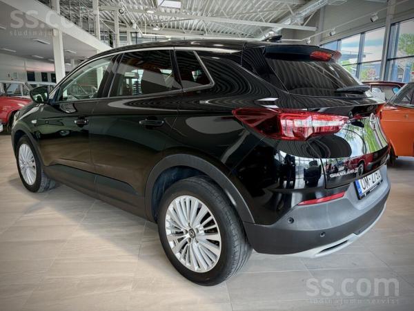 Melns Opel Grandland X 2018 Dobele, ar dzinēja tilpumu 1.20 L un nobraukumu 177 tūkst. km par 12750 €, foto 5 vietnē AUTOMOTO.COM.LV