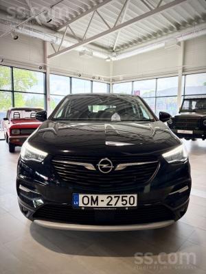 Black Opel Grandland X 2018 in Dobele, with an engine capacity of 1.20 L and mileage of 177 thousand km for 12750 €, photo 9 on AUTOMOTO.COM.LV