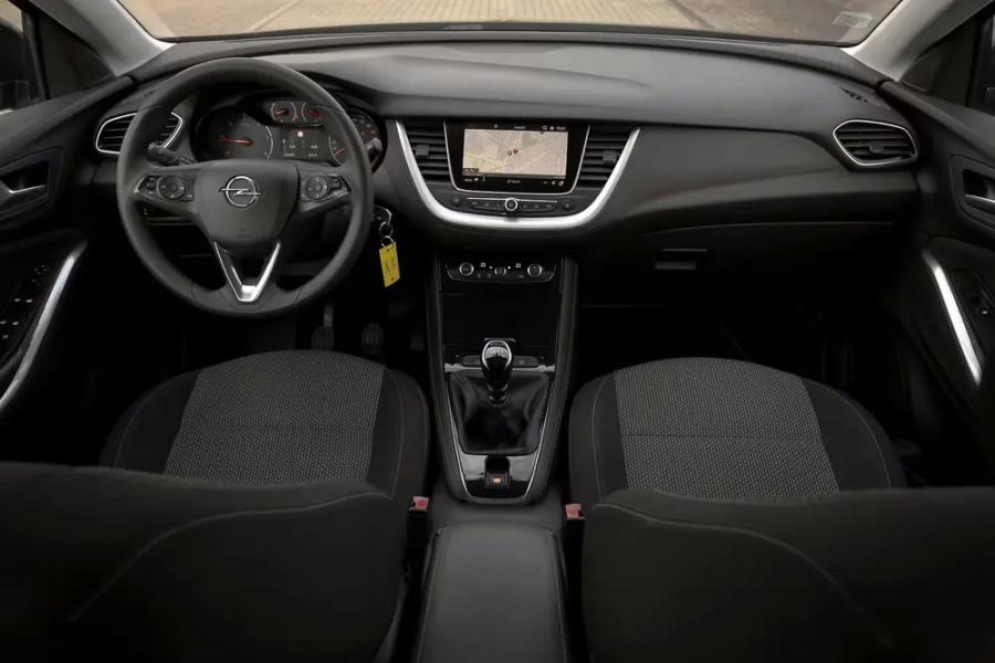 Melns Opel Grandland X 2018 Jelgava, ar dzinēja tilpumu 1.60 L un nobraukumu 155 tūkst. km par 11900 €, foto 8 vietnē AUTOMOTO.COM.LV