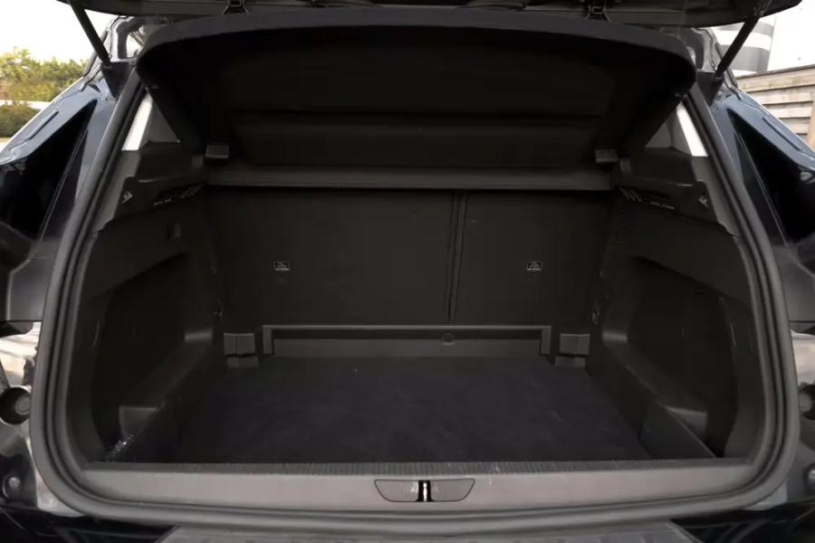 Melns Opel Grandland X 2018 Jelgava, ar dzinēja tilpumu 1.60 L un nobraukumu 155 tūkst. km par 11900 €, foto 21 vietnē AUTOMOTO.COM.LV