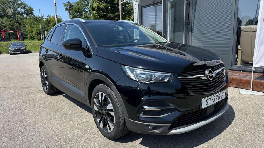 Черный Опель Grandland X 2018 в Клайпеда, объемом двигателя 1.20 л и пробегом 195 тыс. км за 9500 €, фото 1 на AUTOMOTO.COM.LV