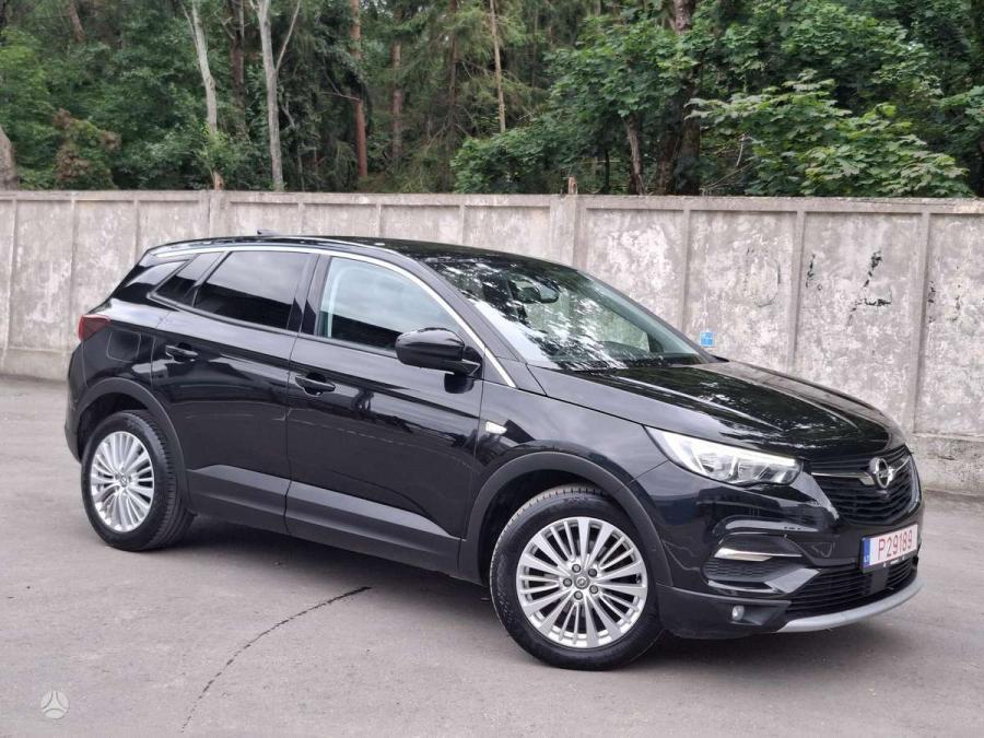 Черный Опель Grandland X 2018 в Вильнюс, объемом двигателя 1.56 л и пробегом 234 тыс. км за 10900 €, фото 1 на AUTOMOTO.COM.LV