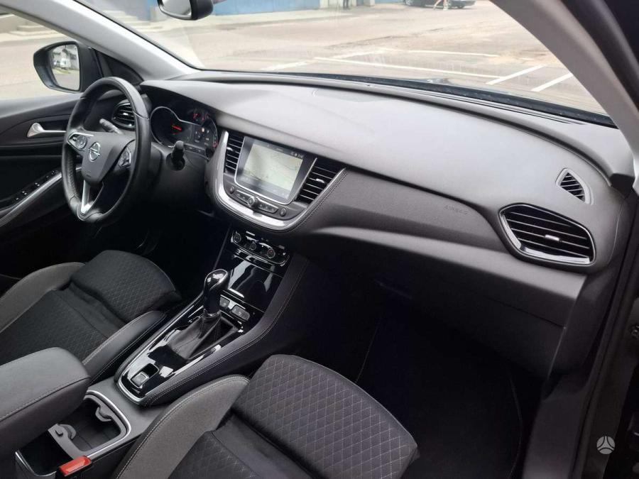 Черный Опель Grandland X 2018 в Вильнюс, объемом двигателя 1.56 л и пробегом 234 тыс. км за 10900 €, фото 13 на AUTOMOTO.COM.LV