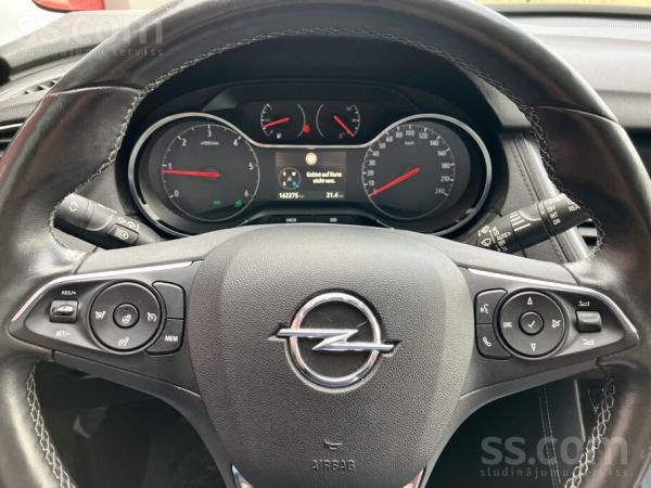 Black Opel Grandland X 2018 in Talsi, with an engine capacity of 1.60 L and mileage of 162 thousand km for 12500 €, photo 11 on AUTOMOTO.COM.LV