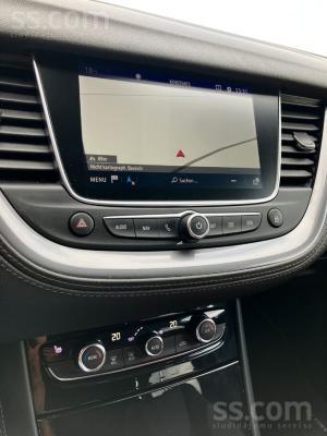 Black Opel Grandland X 2018 in Talsi, with an engine capacity of 1.60 L and mileage of 162 thousand km for 12500 €, photo 12 on AUTOMOTO.COM.LV
