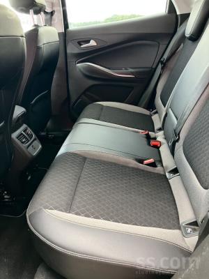 Black Opel Grandland X 2018 in Talsi, with an engine capacity of 1.60 L and mileage of 162 thousand km for 12500 €, photo 16 on AUTOMOTO.COM.LV