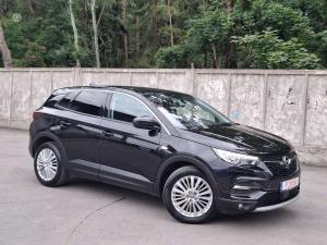 Black Opel Grandland X 2018 in Vilnius, with an engine capacity of 1.56 L and mileage of 234 thousand km for 10700 €, photo  on AUTOMOTO.COM.LV