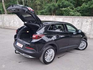 Black Opel Grandland X 2018 in Vilnius, with an engine capacity of 1.56 L and mileage of 234 thousand km for 10700 €, photo 34 on AUTOMOTO.COM.LV