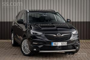 Black Opel Grandland X 2018 in Talsi, with an engine capacity of 1.60 L and mileage of 222 thousand km for 9950 €, photo 1 on AUTOMOTO.COM.LV