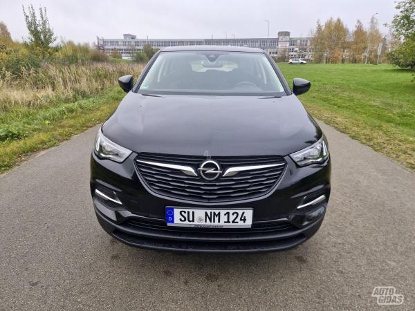 Черный Опель Grandland X 2018 в Тельшяй, объемом двигателя 1.20 л и пробегом 178 тыс. км за 7450 €, фото 1 на AUTOMOTO.COM.LV