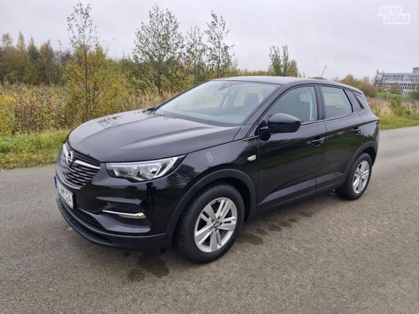 Черный Опель Grandland X 2018 в Тельшяй, объемом двигателя 1.20 л и пробегом 178 тыс. км за 7450 €, фото 3 на AUTOMOTO.COM.LV
