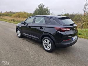 Черный Опель Grandland X 2018 в Тельшяй, объемом двигателя 1.20 л и пробегом 178 тыс. км за 7450 €, фото 5 на AUTOMOTO.COM.LV