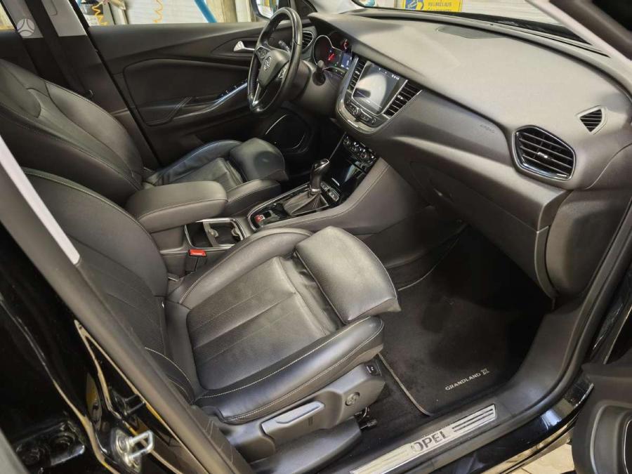 Black Opel Grandland X 2019 in Vilnius, with an engine capacity of 2.00 L and mileage of 128 thousand km for 11950 €, photo 11 on AUTOMOTO.COM.LV