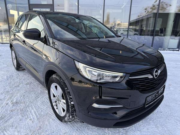 Black Opel Grandland X 2019 in Kaunas, with an engine capacity of 1.50 L and mileage of 180 thousand km for 10300 €, photo 3 on AUTOMOTO.COM.LV
